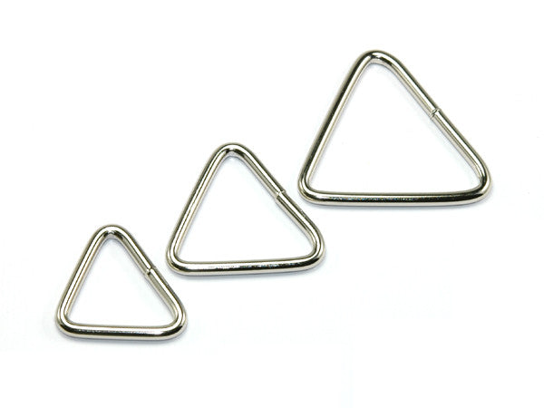 Metal Triangular Ring – BuckleRus